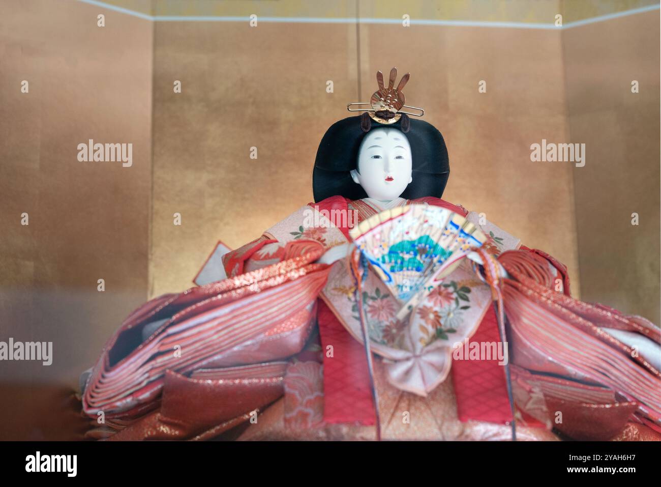 09-01-2022 Monaco Japanese toys (figurines from fabric) in small kimono ...