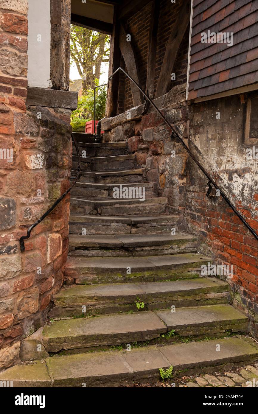 UK, England, Shropshire, Shrewsbury, Fish Street, Bear Steps Stock ...