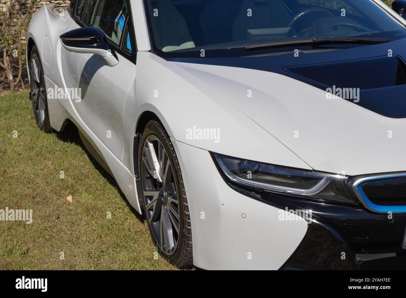 Hybrid bmw i8 automobile car hi-res stock photography and images - Alamy