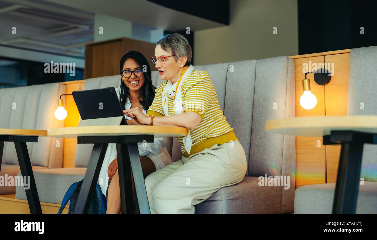 Personalized learning technology hi-res stock photography and images ...