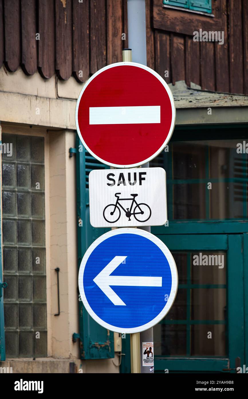 Signs, roadsigns and street landscapes in the streets of Chamonix ...