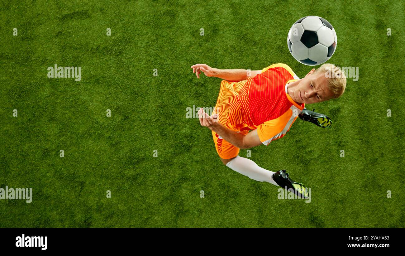 Soccer player strike intense hi-res stock photography and images - Alamy