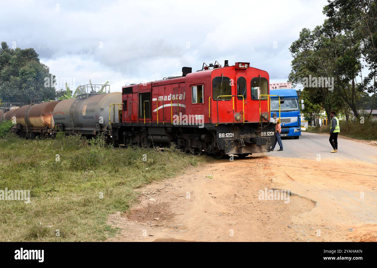Level crossing road to Andasibe. Alaotra-Mangoro, Madagascar Stock ...