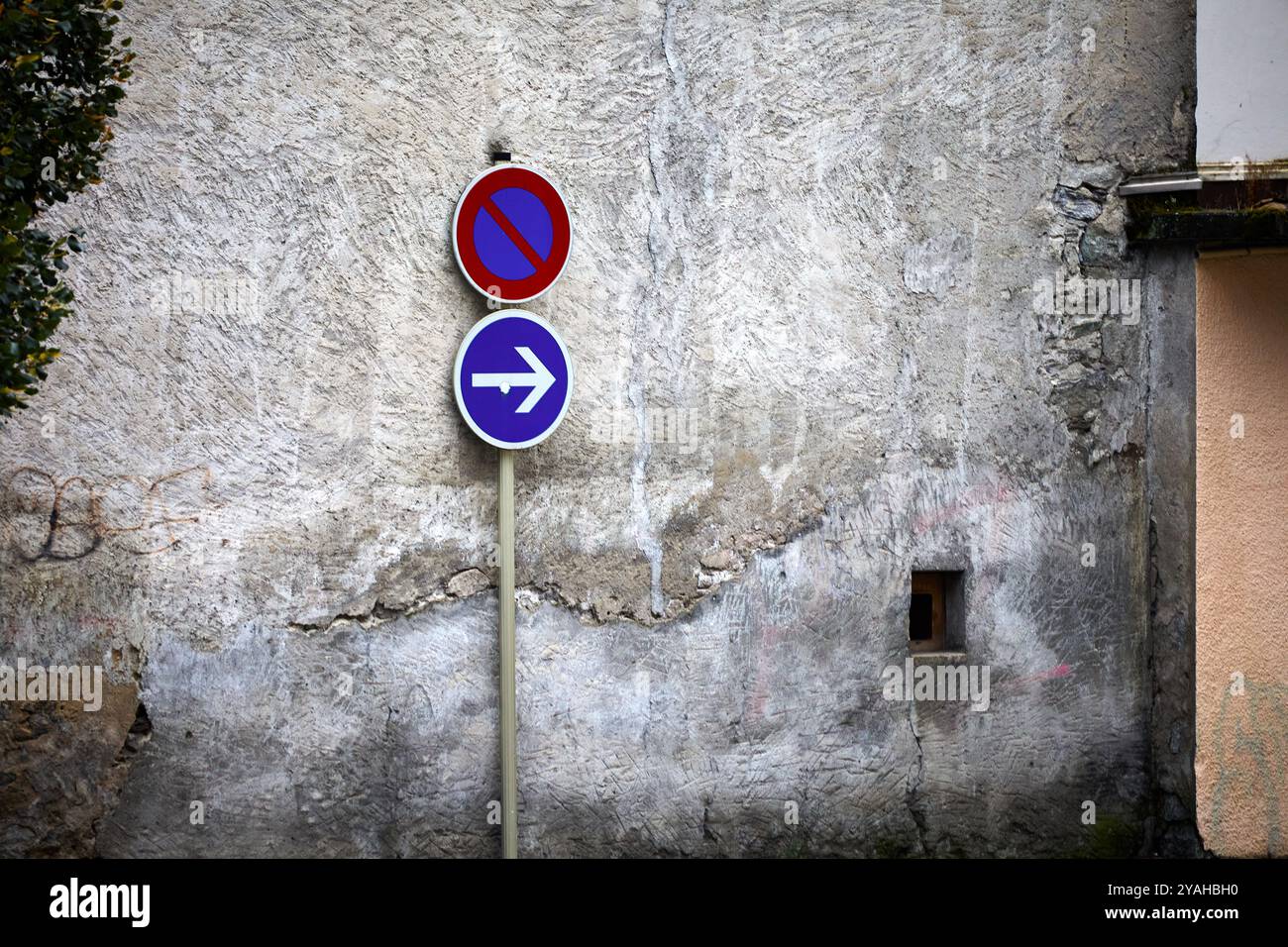 Signs, roadsigns and street landscapes in the streets of Chamonix ...