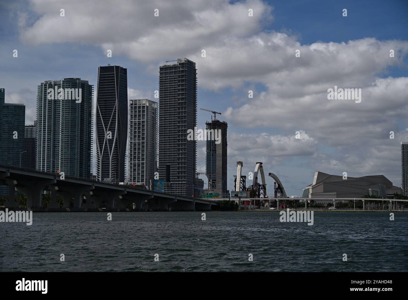 Full frame of high rise building miami hi-res stock photography and ...