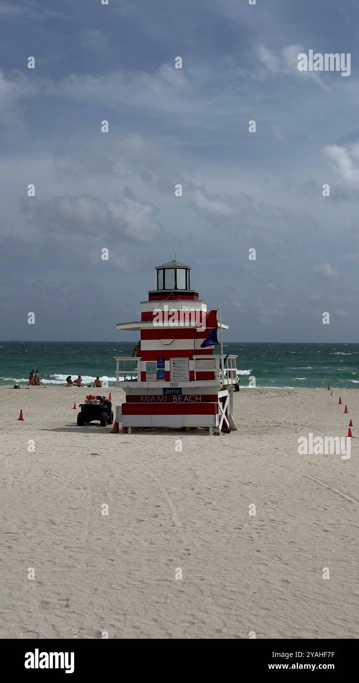Lively street view ocean hi-res stock photography and images - Alamy