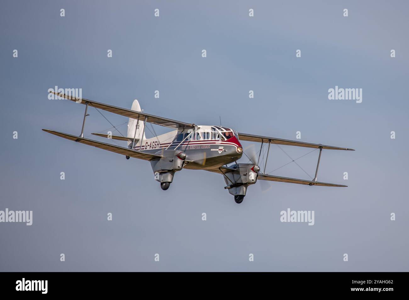 De Havilland DH89A Dragon Rapide 'G-AGSH', Old Warden Airfield ...