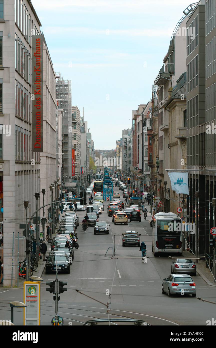 Urbane innenstadt hi-res stock photography and images - Alamy