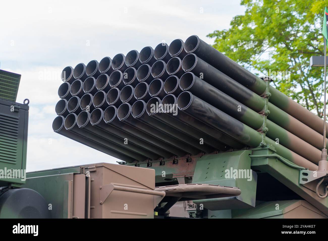 Multiple launcher rocket system hi-res stock photography and images - Alamy