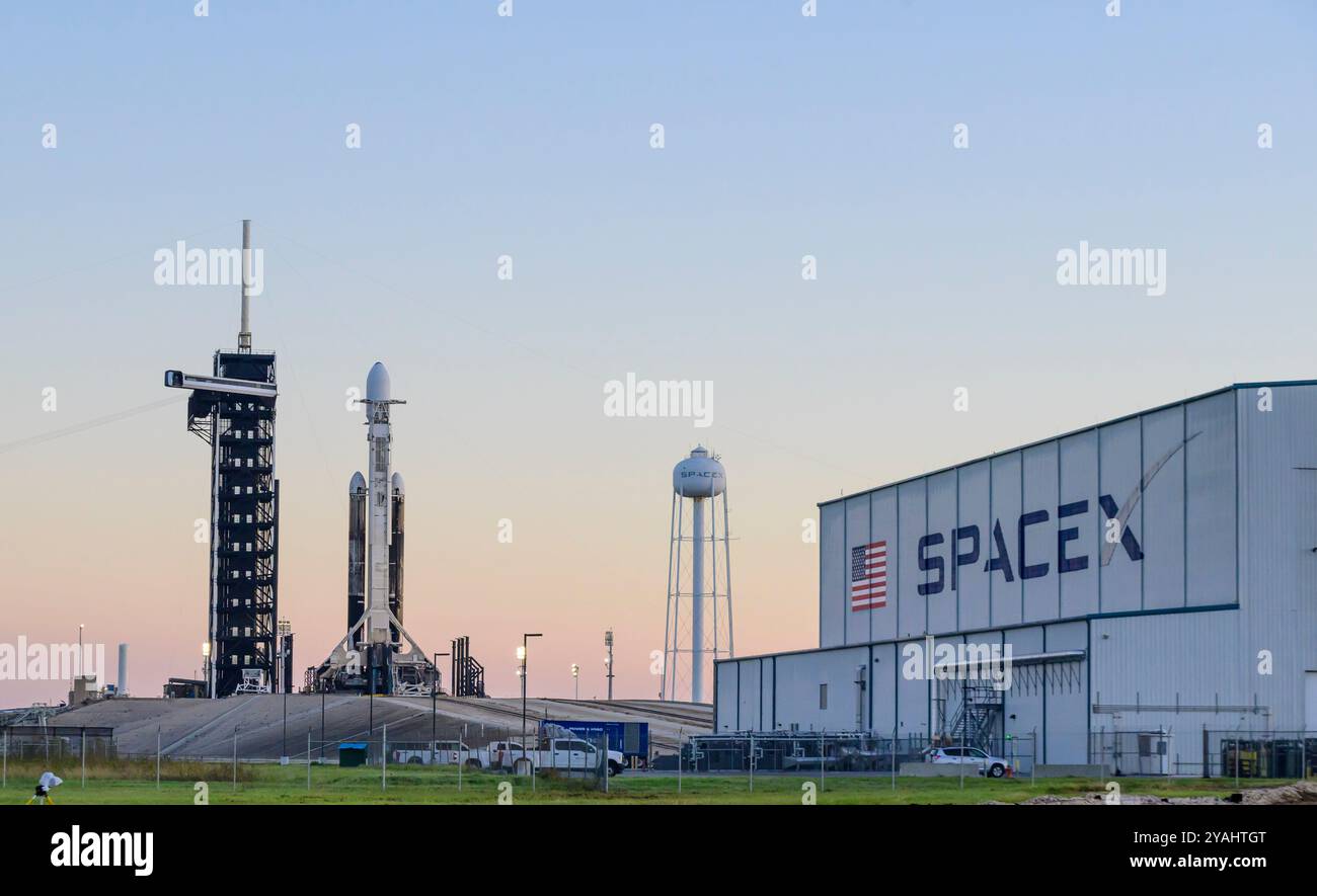 Merritt Island, Florida, USA. 14th Oct, 2024. A SpaceX Falcon Heavy ...