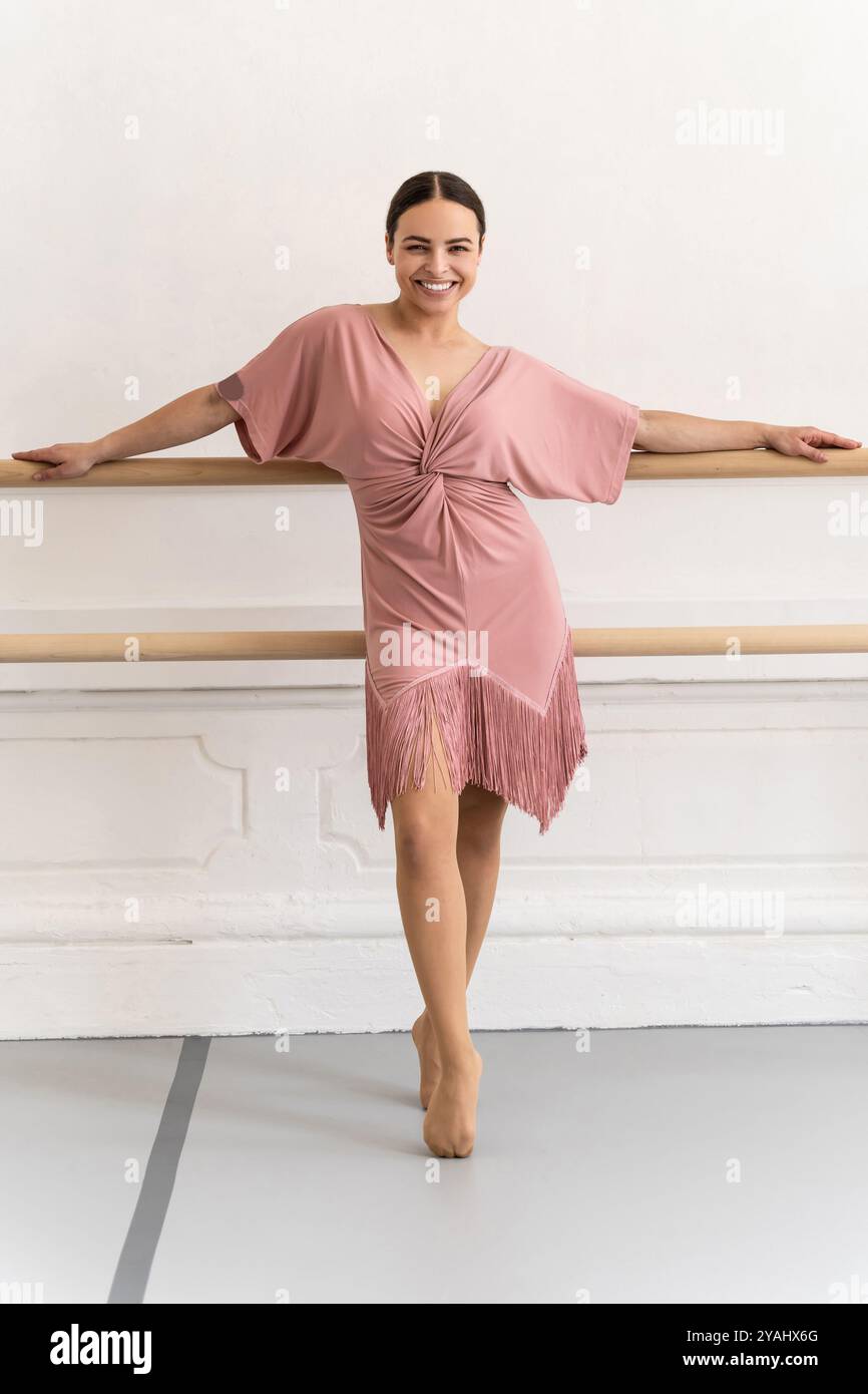 Ballet dancer practicing in hall hi-res stock photography and images ...