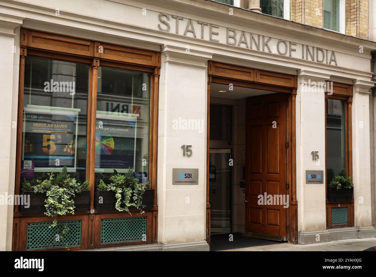 State bank of india sbi hi-res stock photography and images - Alamy