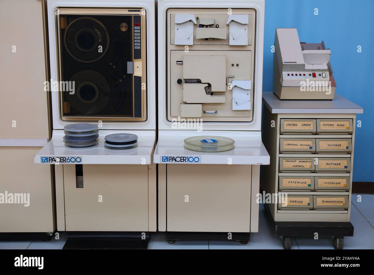 1960s 1970s computer terminal hi-res stock photography and images - Alamy