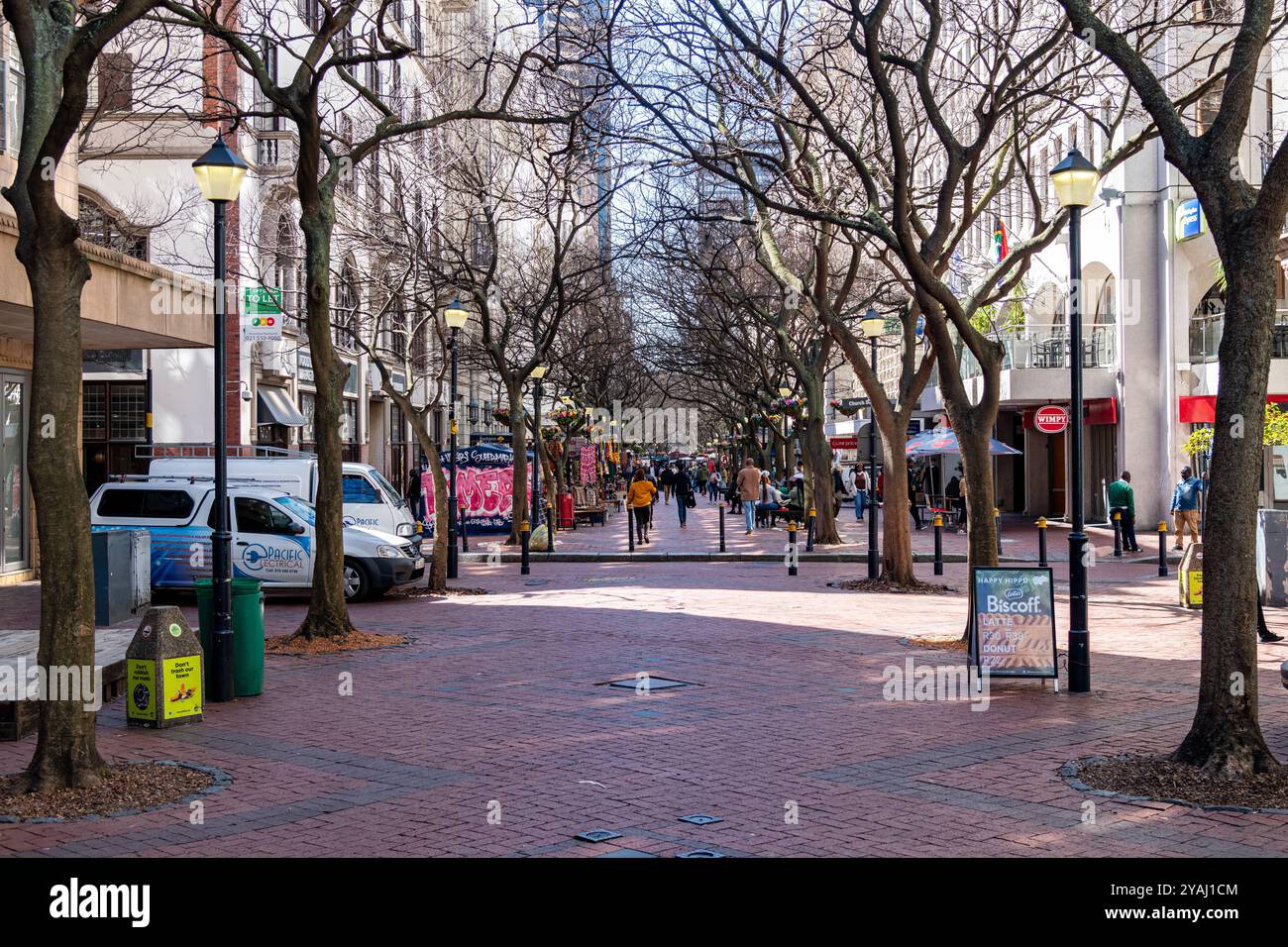 A view down St George's Mall in Cape Town, South Africa Stock Photo - Alamy