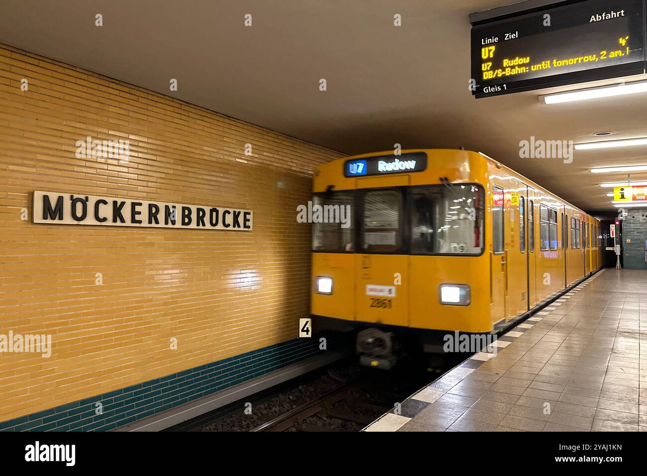 Bvg train interior hi-res stock photography and images - Alamy