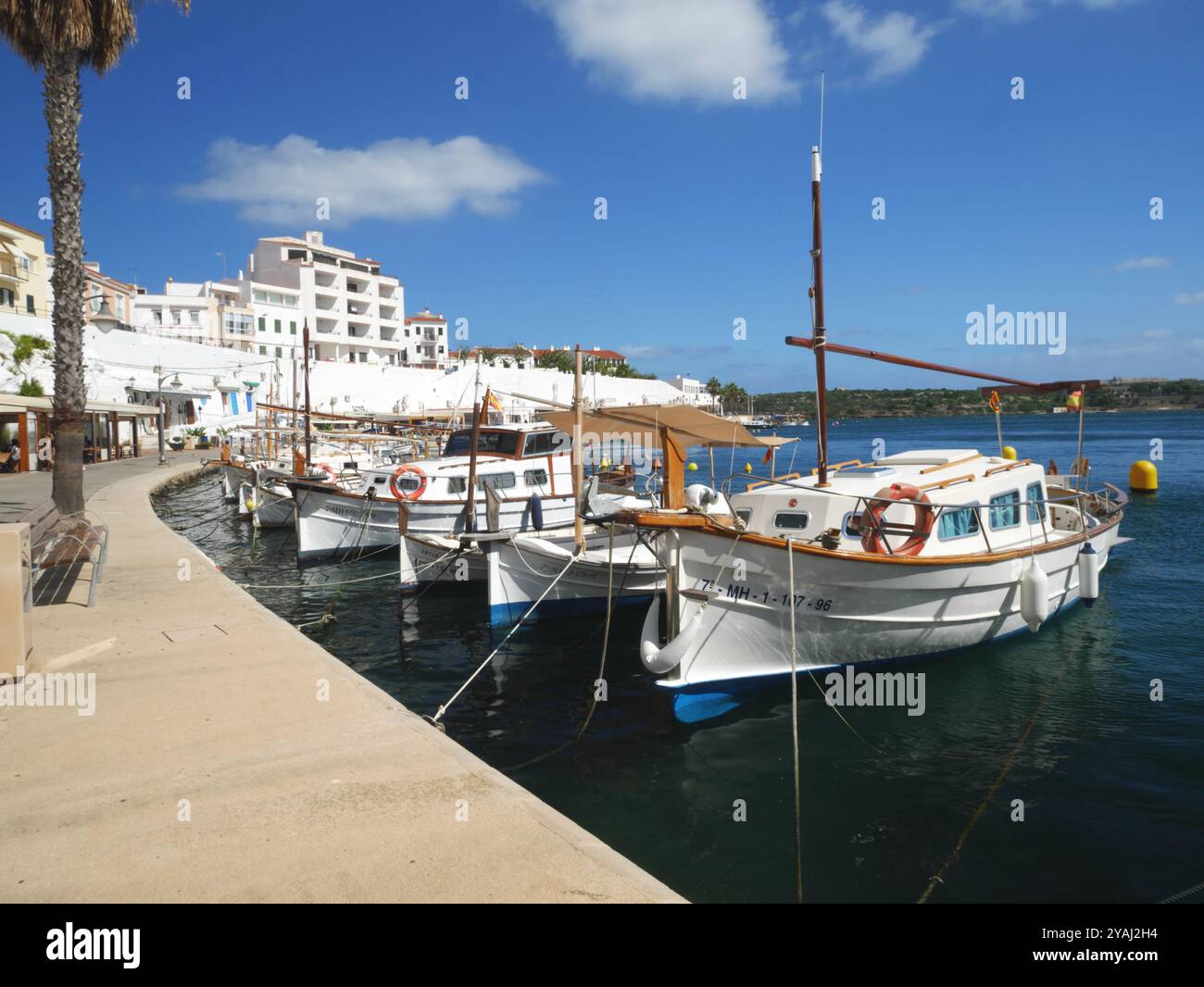 Spanish harbour hi-res stock photography and images - Alamy