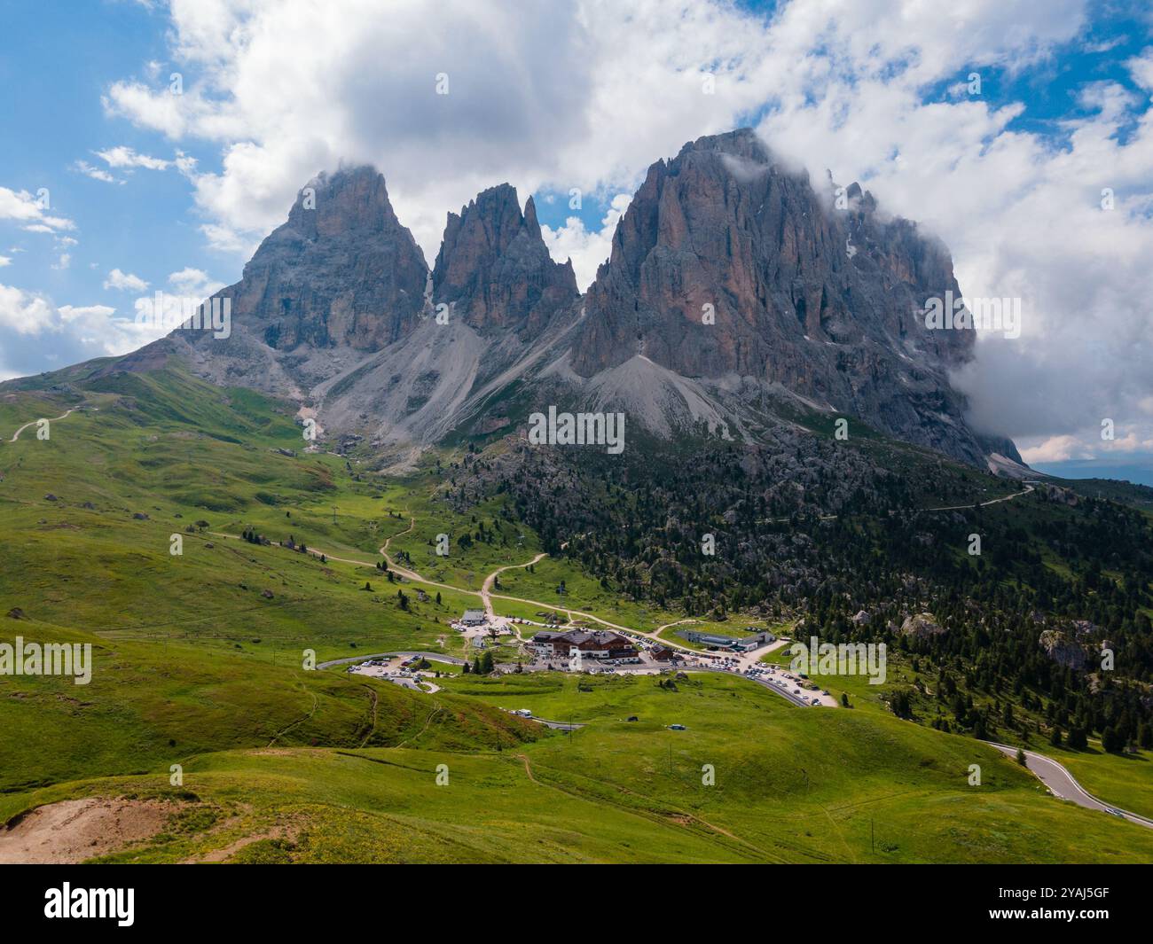 Passo Sella Città dei Sassi, Sassolungo (Sasslong), Dolomites. Rocky ...