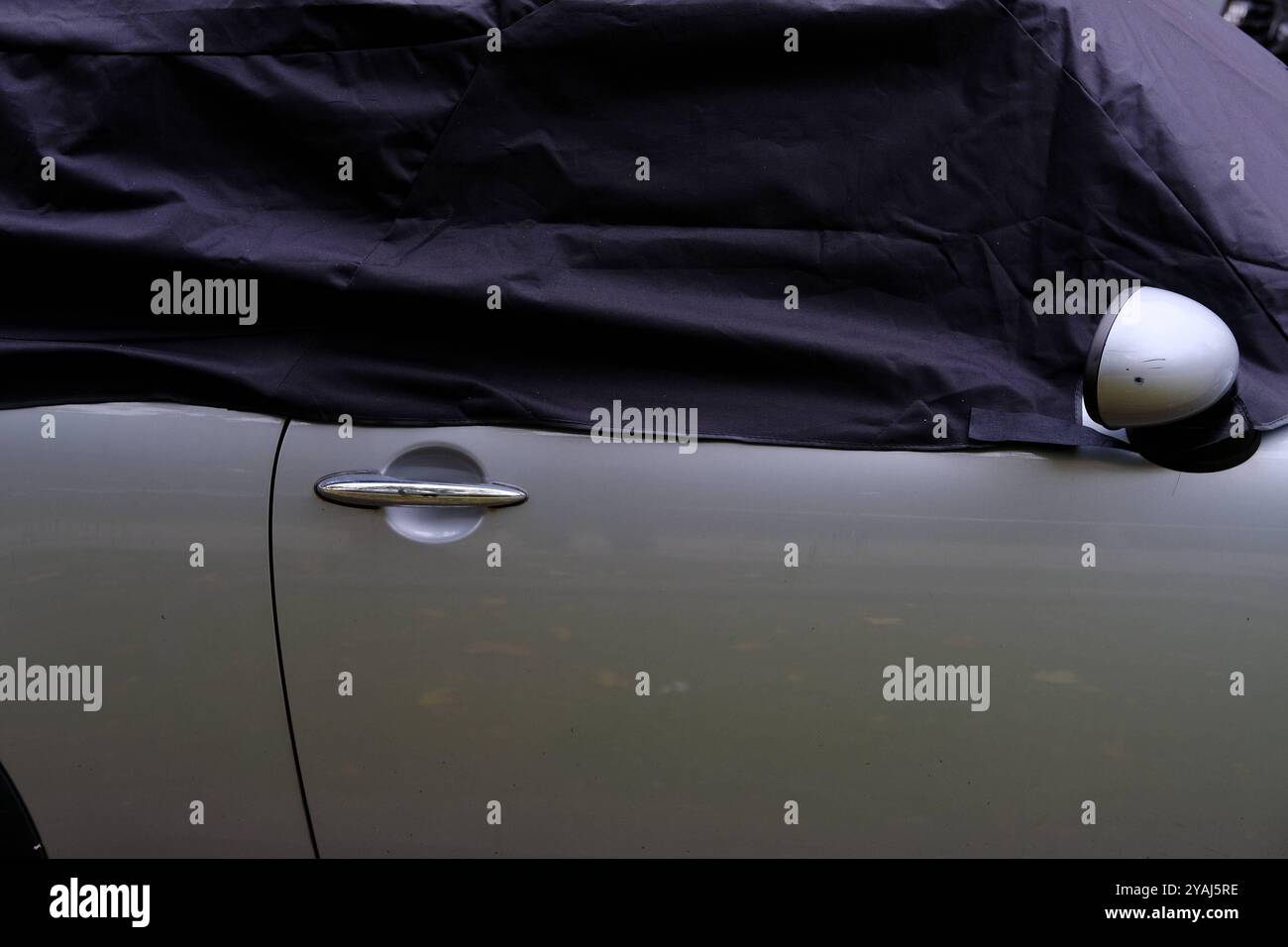 Witterungsschutz hi-res stock photography and images - Alamy