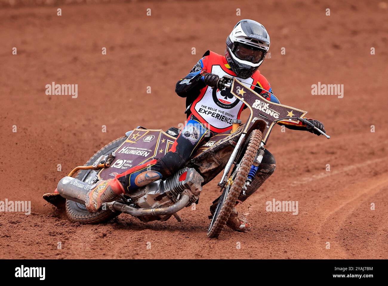 Manchester on Sunday 13th October 2024. Ian Fletcher during the Belle ...