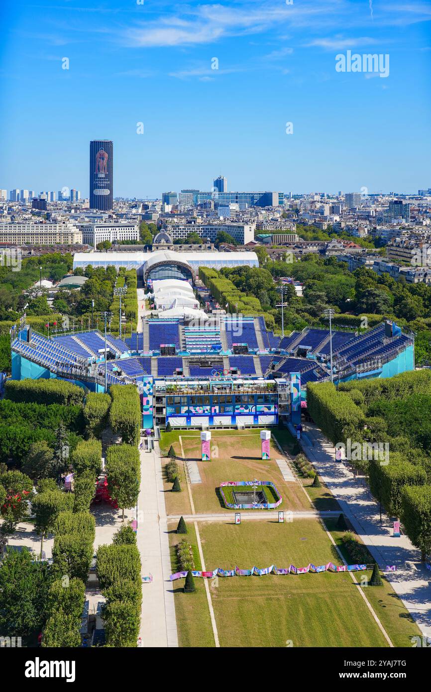 Eiffel tower with the olympic rings during the celebration of hi-res ...