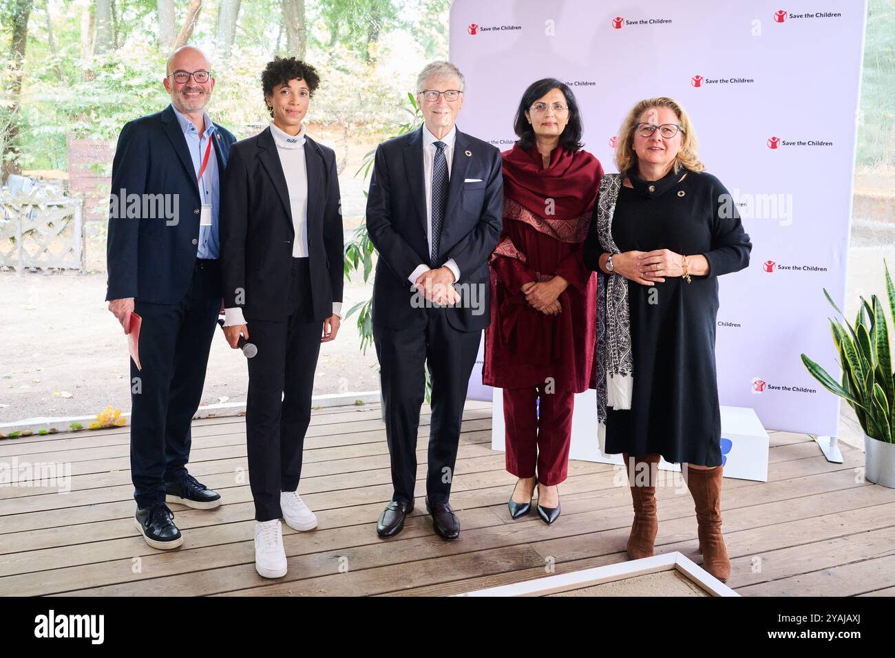 Sania nishtar hi-res stock photography and images - Alamy