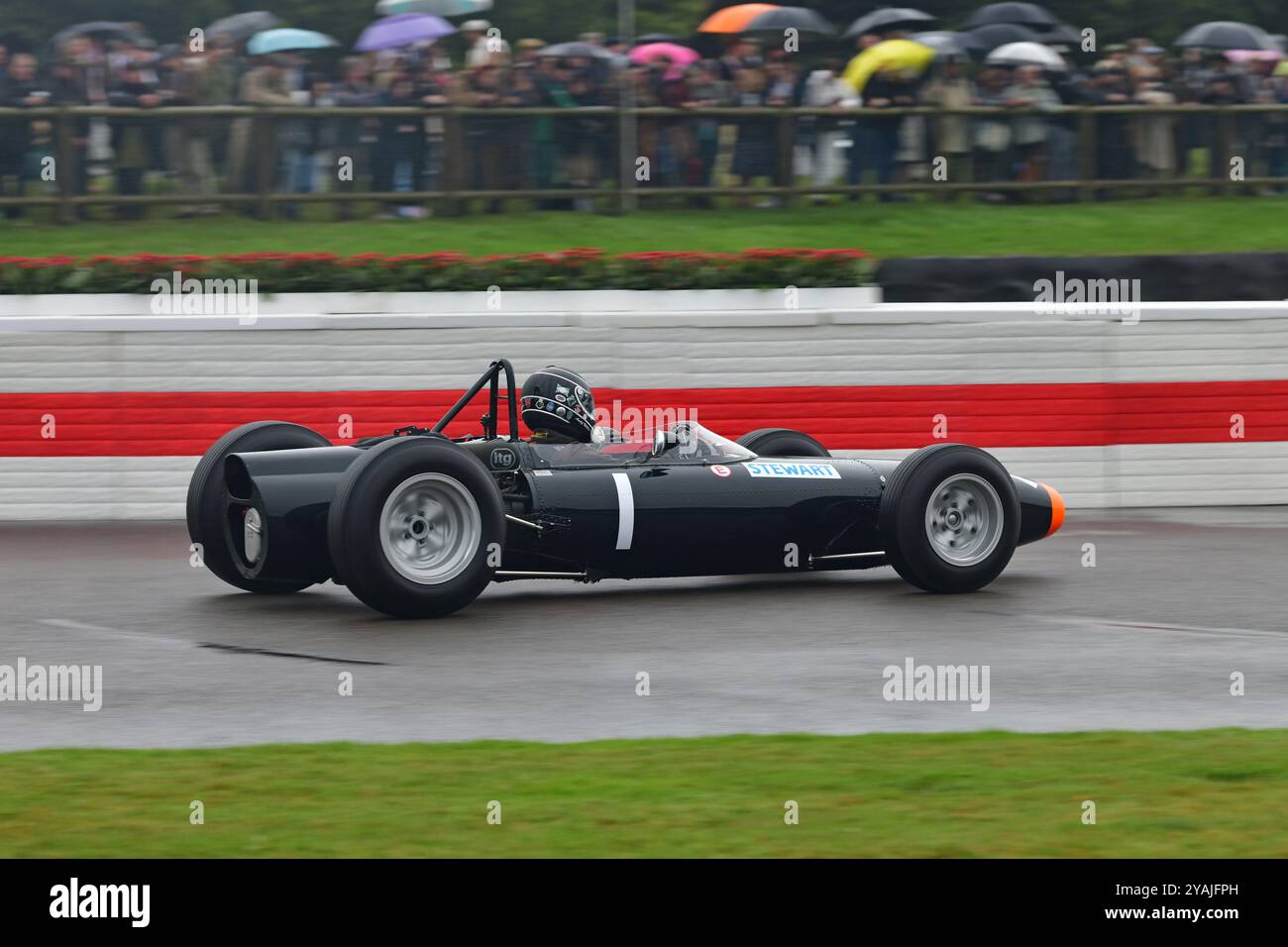 Andy Willis, BRM P261, Glover Trophy, a 25 minute race for 1½ litre ...