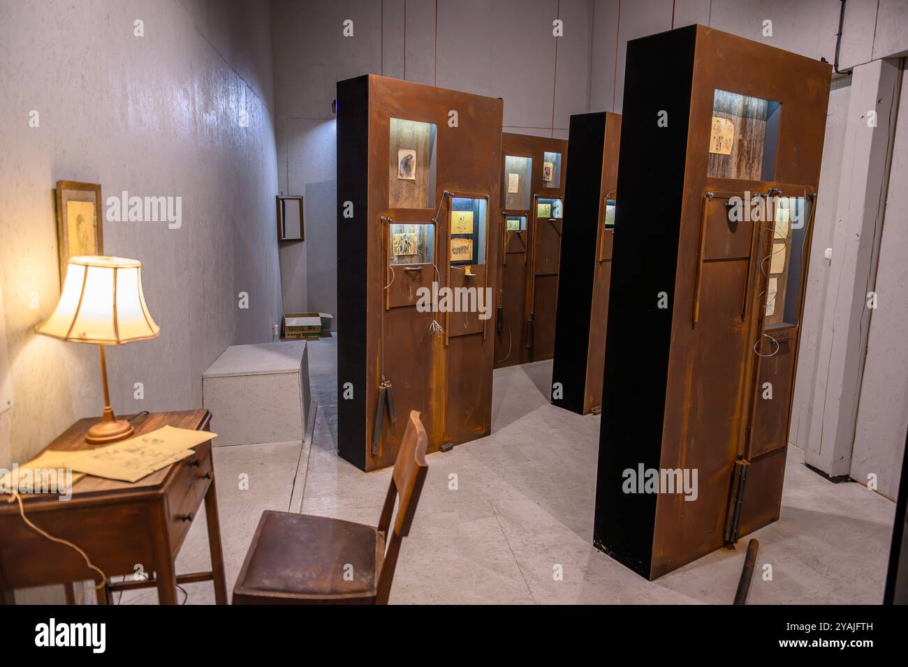 Holocaust train hi-res stock photography and images - Alamy