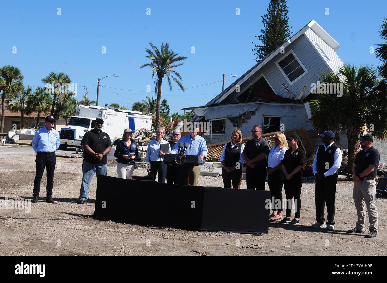 ST PETE BEACH, FLORIDA - OCTOBER 13: U.S. President Joe Biden (C), U.S ...