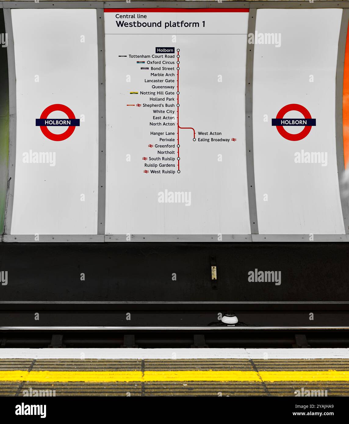 Map, on westbound platform 1, at Holborn underground railway station ...