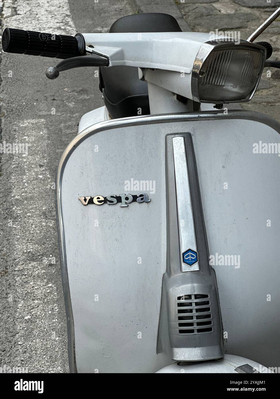 2020s smartphone stock photos and images - Alamy