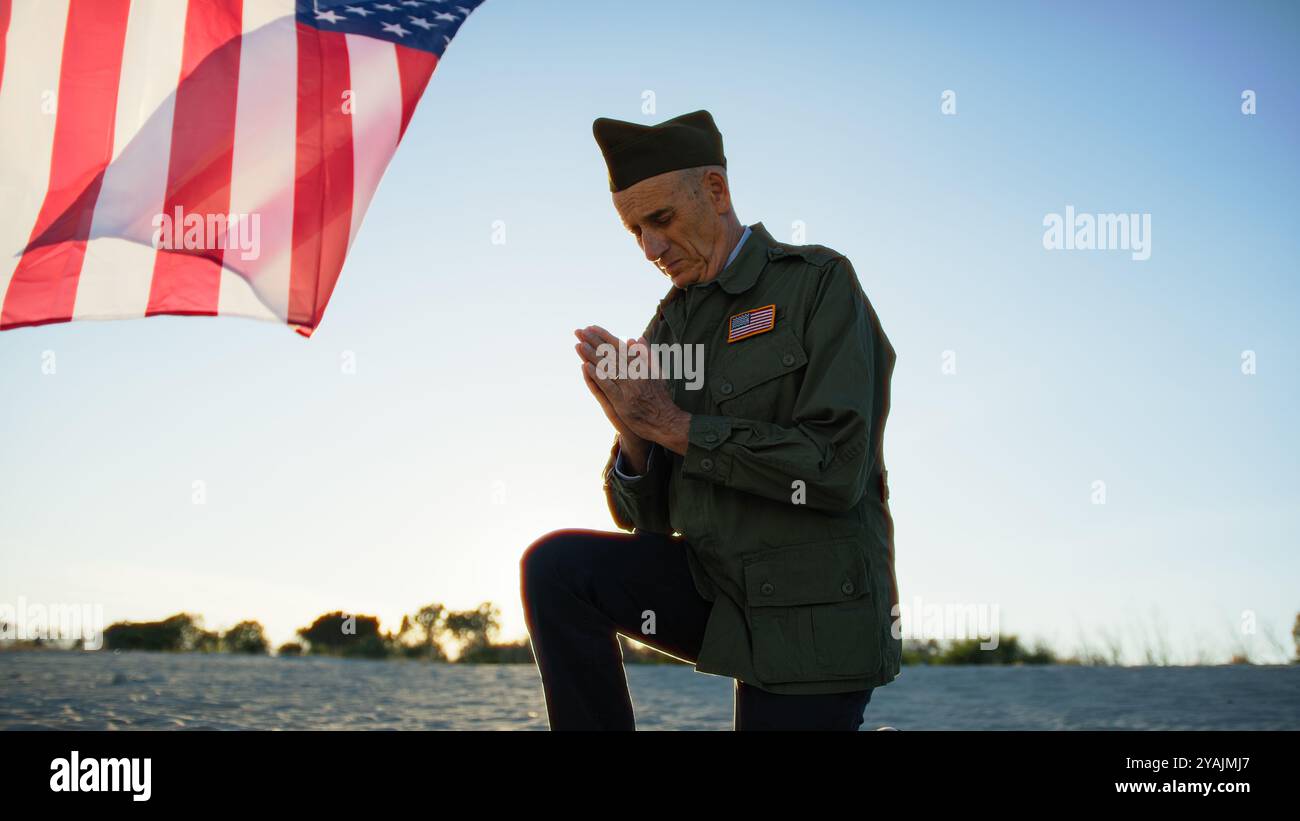 Veterans day thankful service hi-res stock photography and images - Alamy