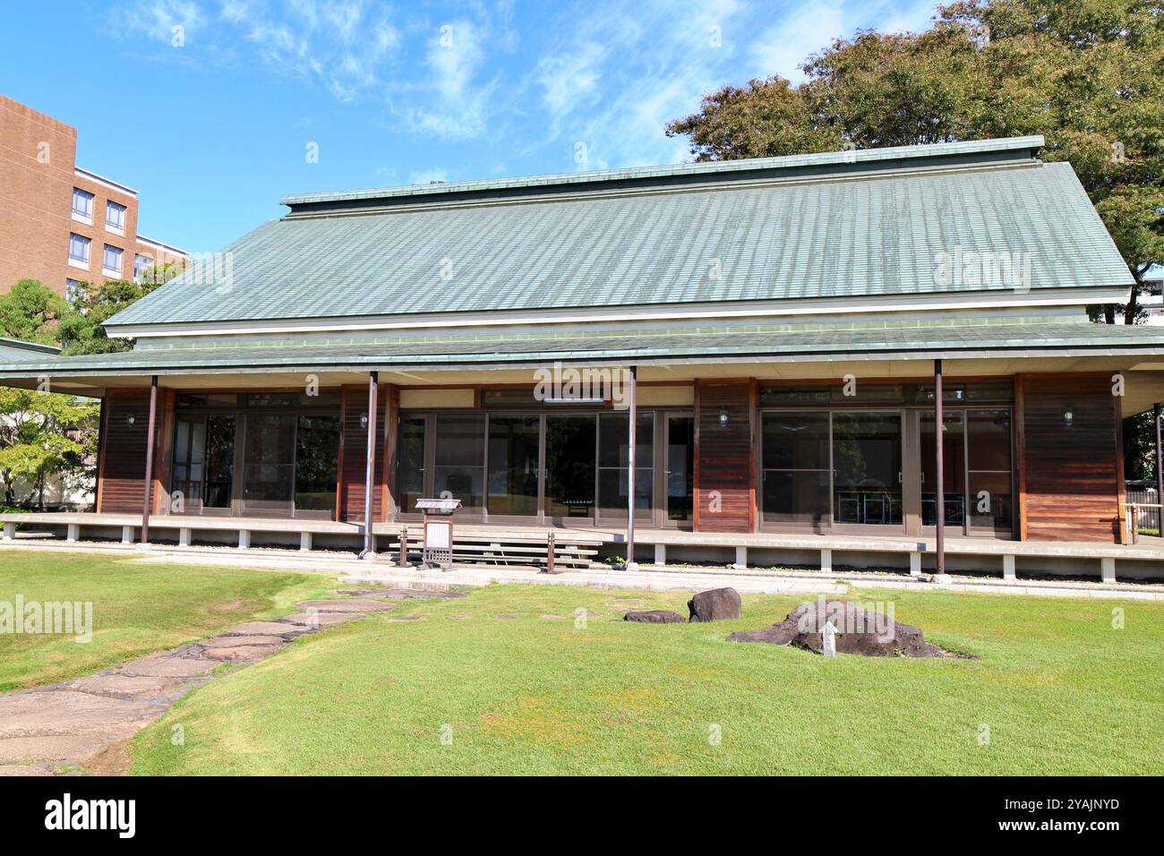 Taisho Kinenkan House in Kiyosumi Garden, Tokyo, Japan Stock Photo - Alamy