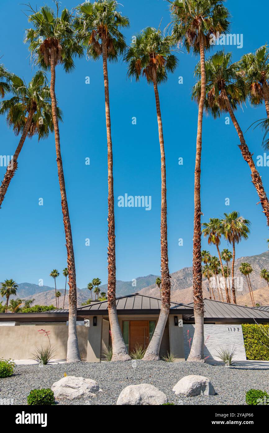 Mid century palm springs architecture hi-res stock photography and ...
