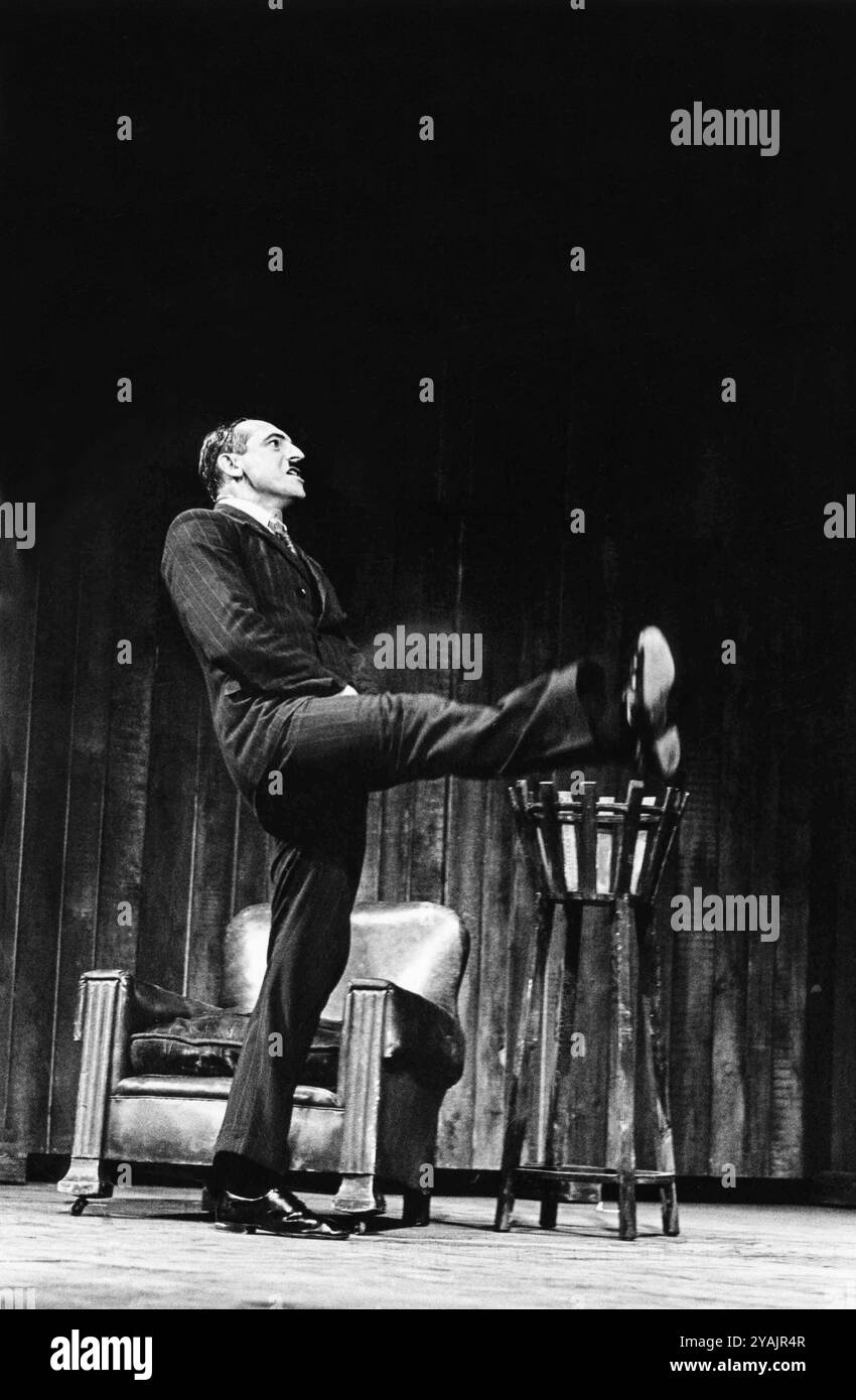 Leonard Rossiter (Arturo Ui) in THE RESTISTIBLE RISE OF ARTURO UI by ...
