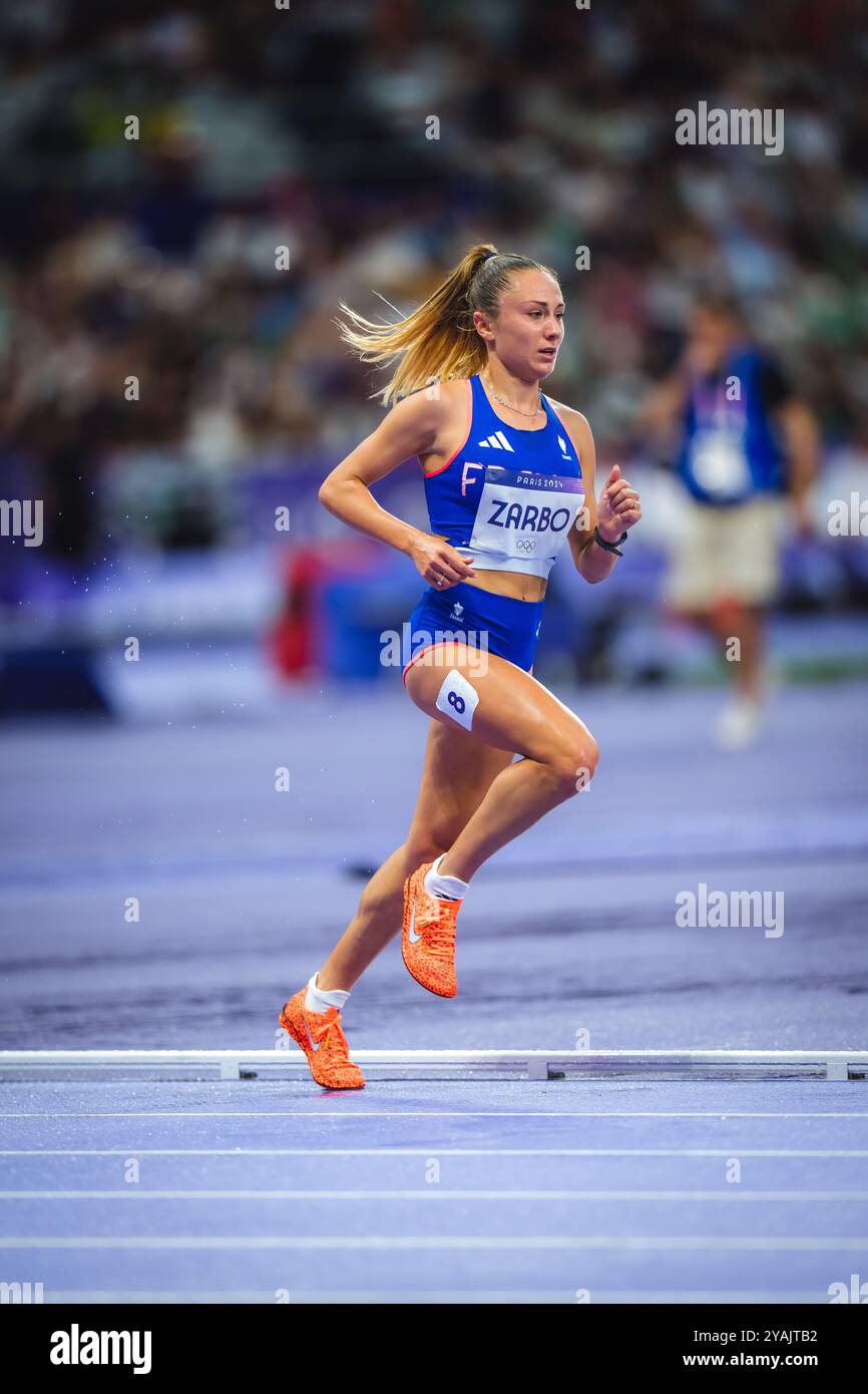 Alessia Zarbo participating in the 10.000 meters at the Paris 2024 ...