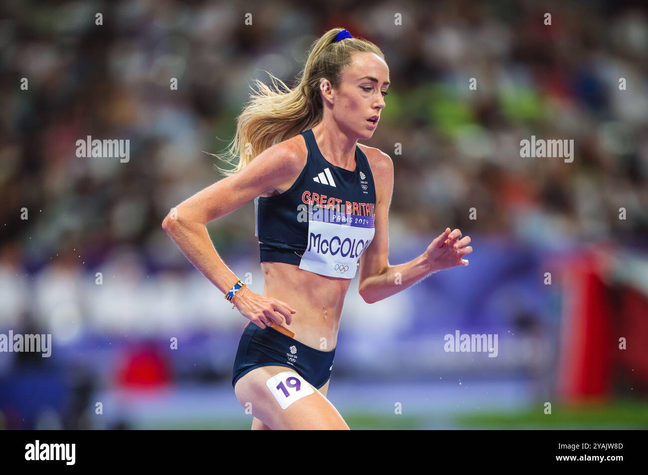 Eilish McColgan participating in the 10.000 meters at the Paris 2024 ...