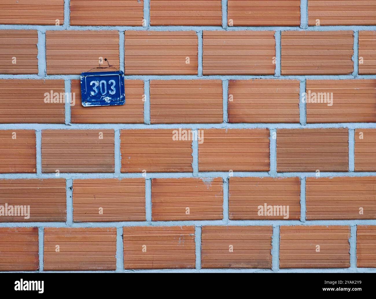 Orange brick and blue contrast hi-res stock photography and images - Alamy