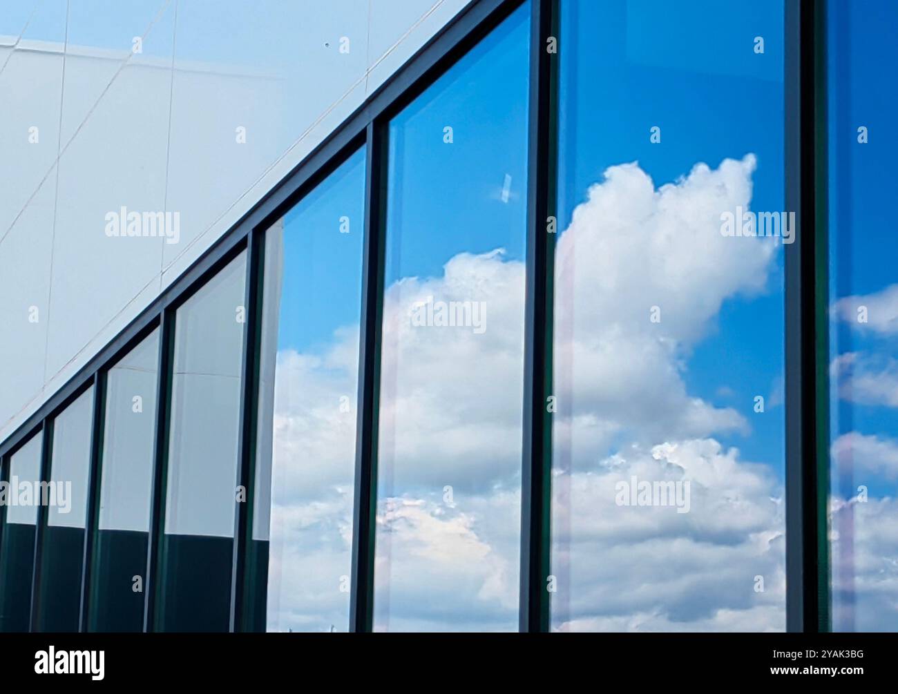 Blue window frames hi-res stock photography and images - Alamy