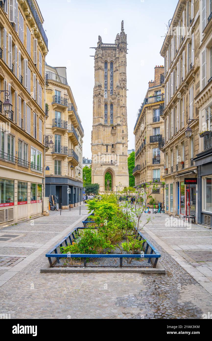 Saint James Tower, French: Tour Saint-Jacques. Flamboyant Gothic tower ...