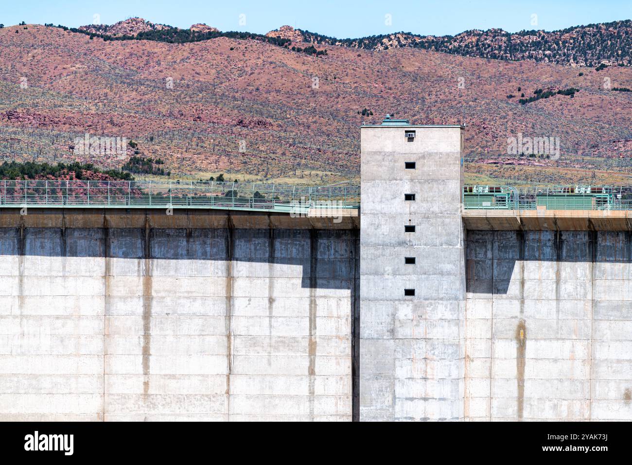 Dutch John, USA Flaming Gorge Utah National Park Dam vertical panning ...