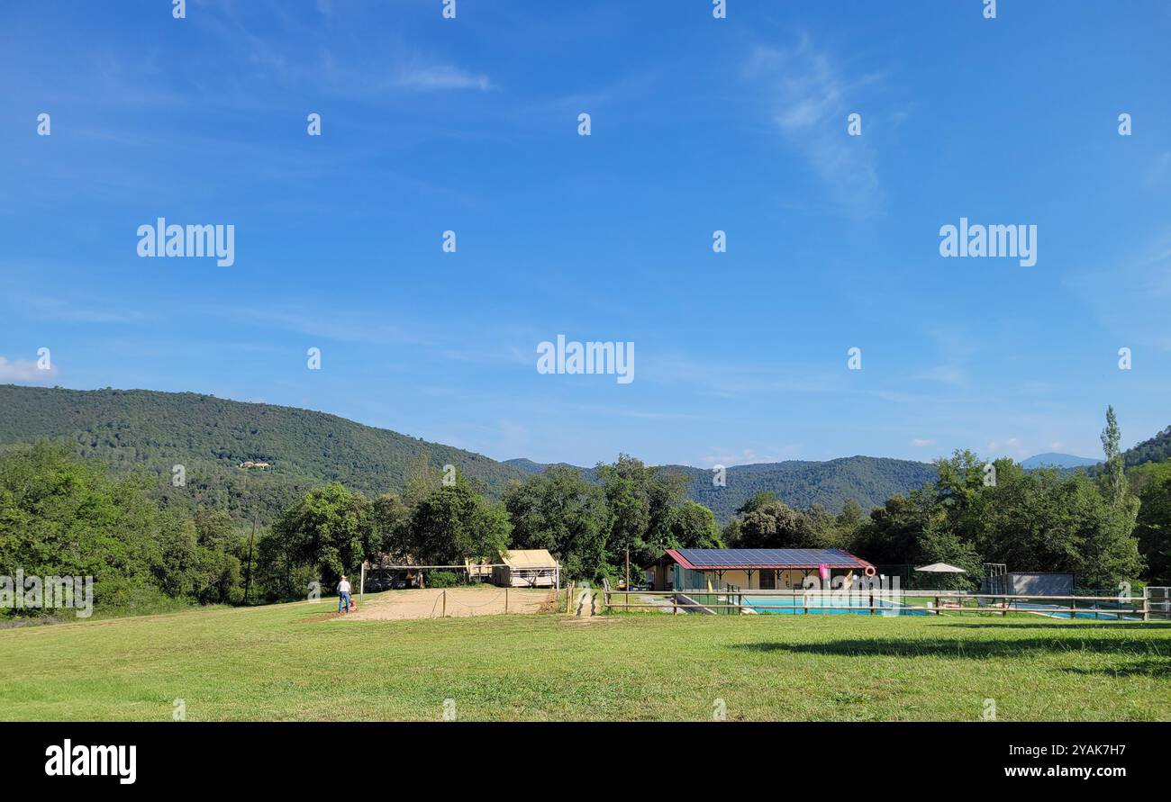 Camp summer hi-res stock photography and images - Alamy