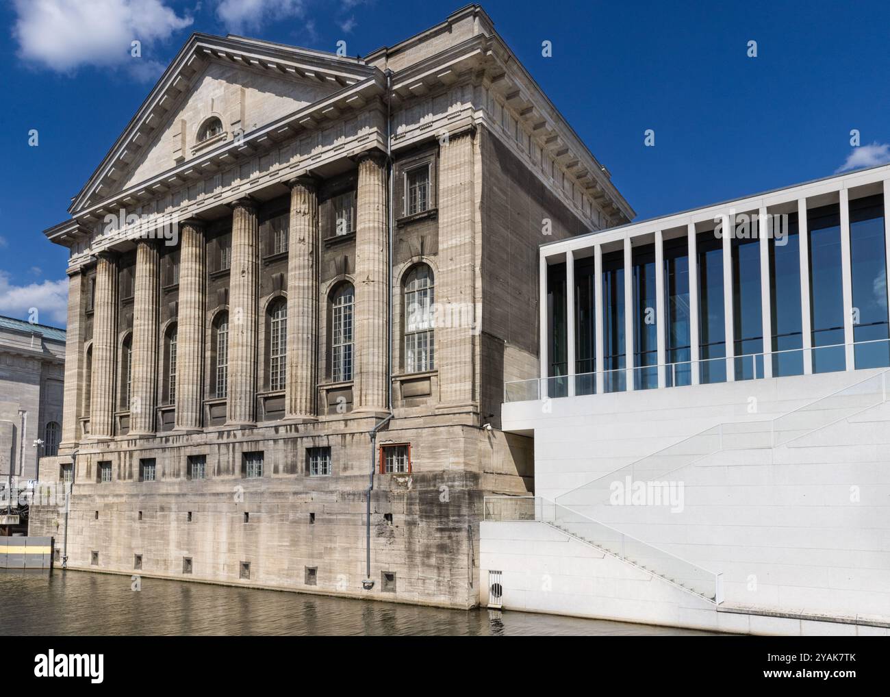 Pergamon Museum exterior with James Simon Gallery, Museum Island, Mitte ...