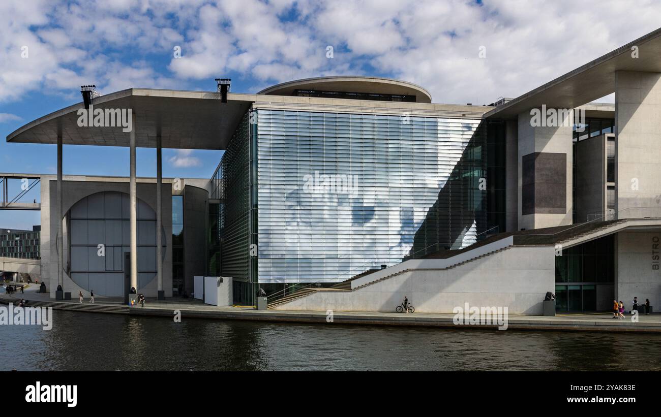 Library of the German Bundestag (Bundestag Library) Marie-Elisabeth ...