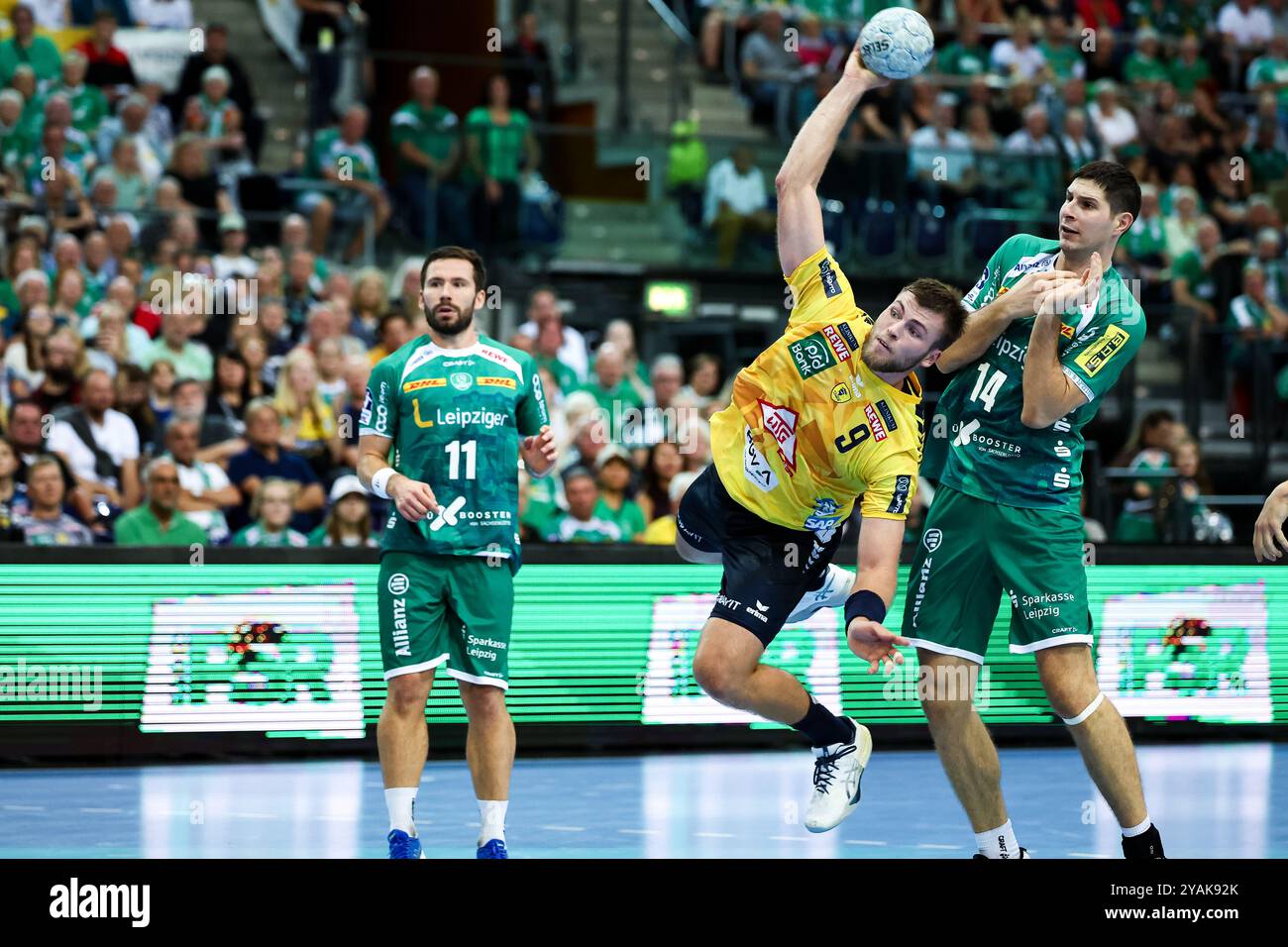 Steven binder hi-res stock photography and images - Alamy