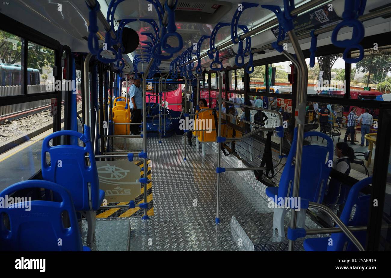 GYE BUSES FEEDER BUSES Guayaquil, Monday, October 14, 2024 The Mayor of ...