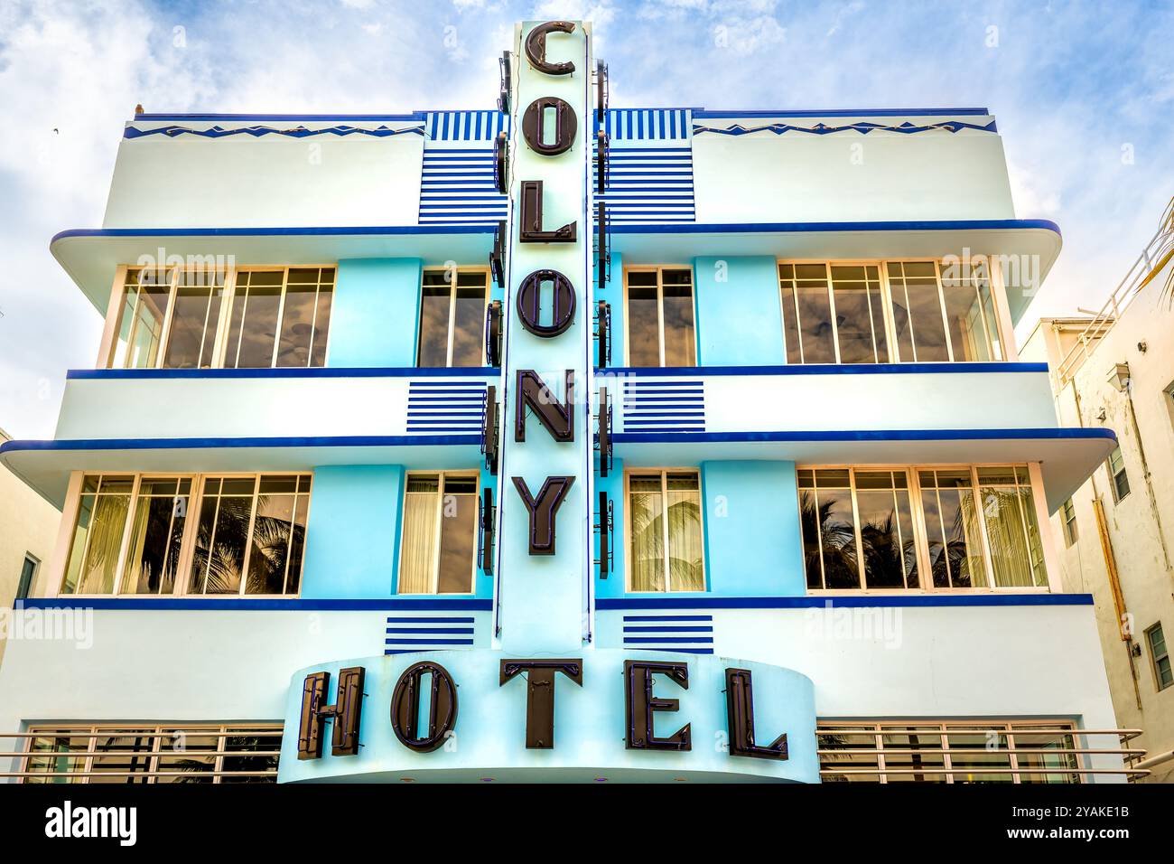 50s Florida Architecture Hotel Walkabout 5 Retro Hotel On The Beach