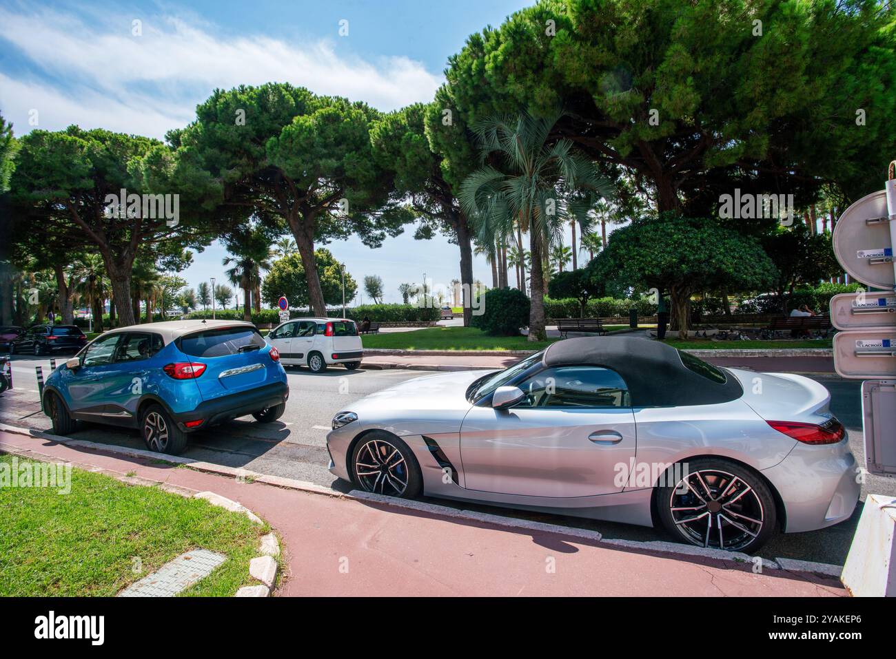 Amazing Croisette Point - peninsula with luxury cars (convertble car ...