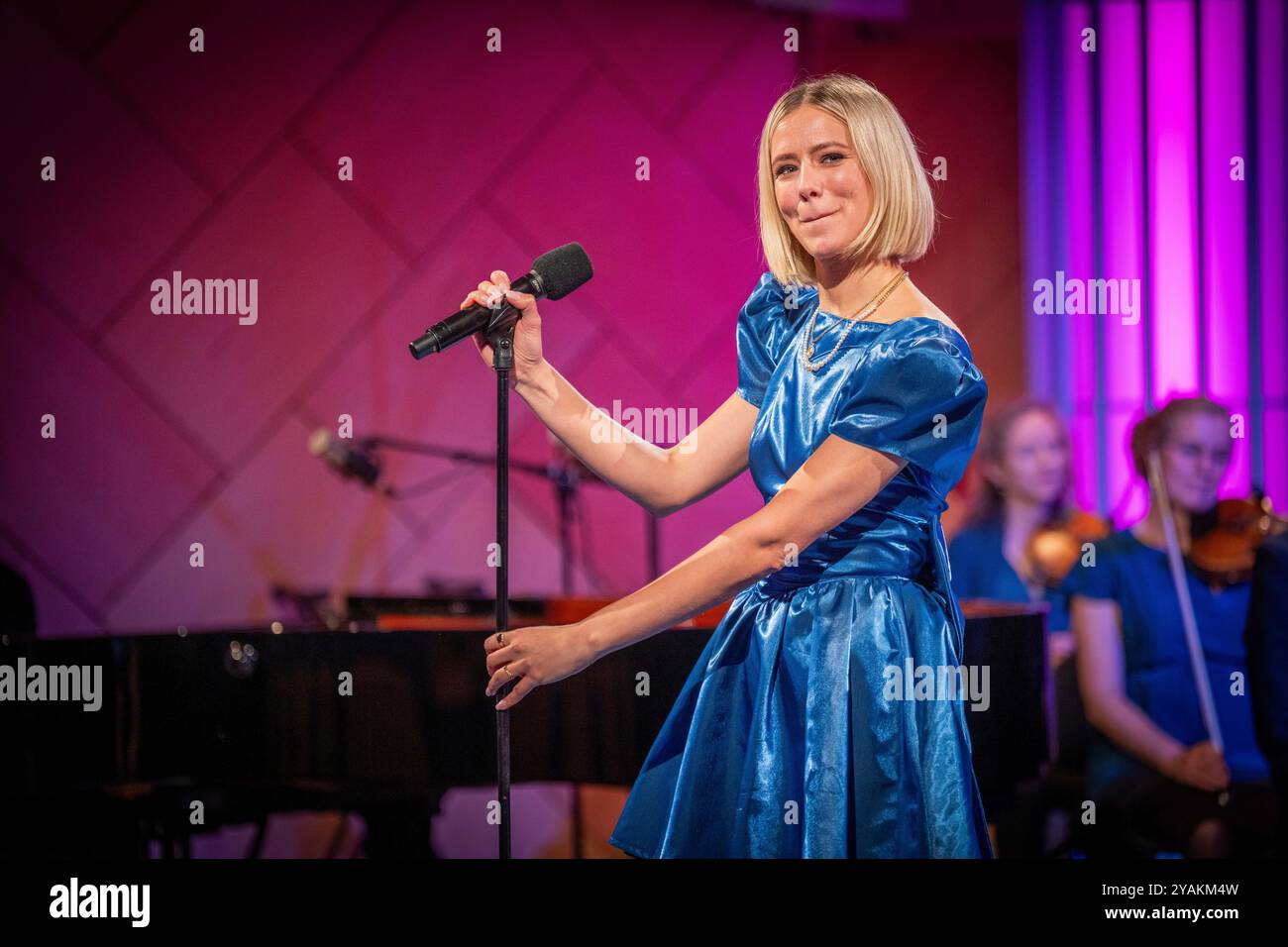 Oslo 20241014. The artist Dagny and Kork perform for children and ...