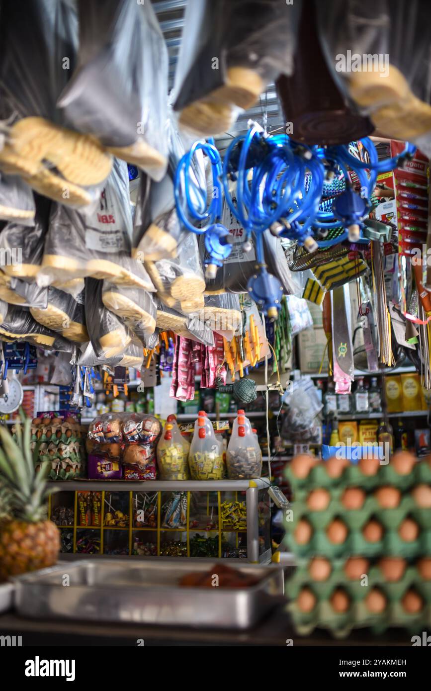 Needs convenience store hi-res stock photography and images - Alamy