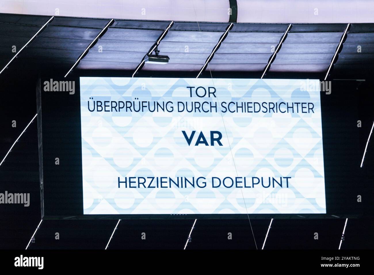 Videoanzeige hi-res stock photography and images - Alamy